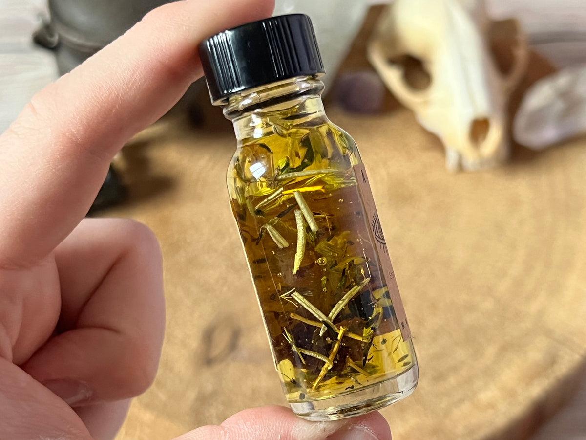 Evil Eye- Conjure Oil – The Crow's Cauldron